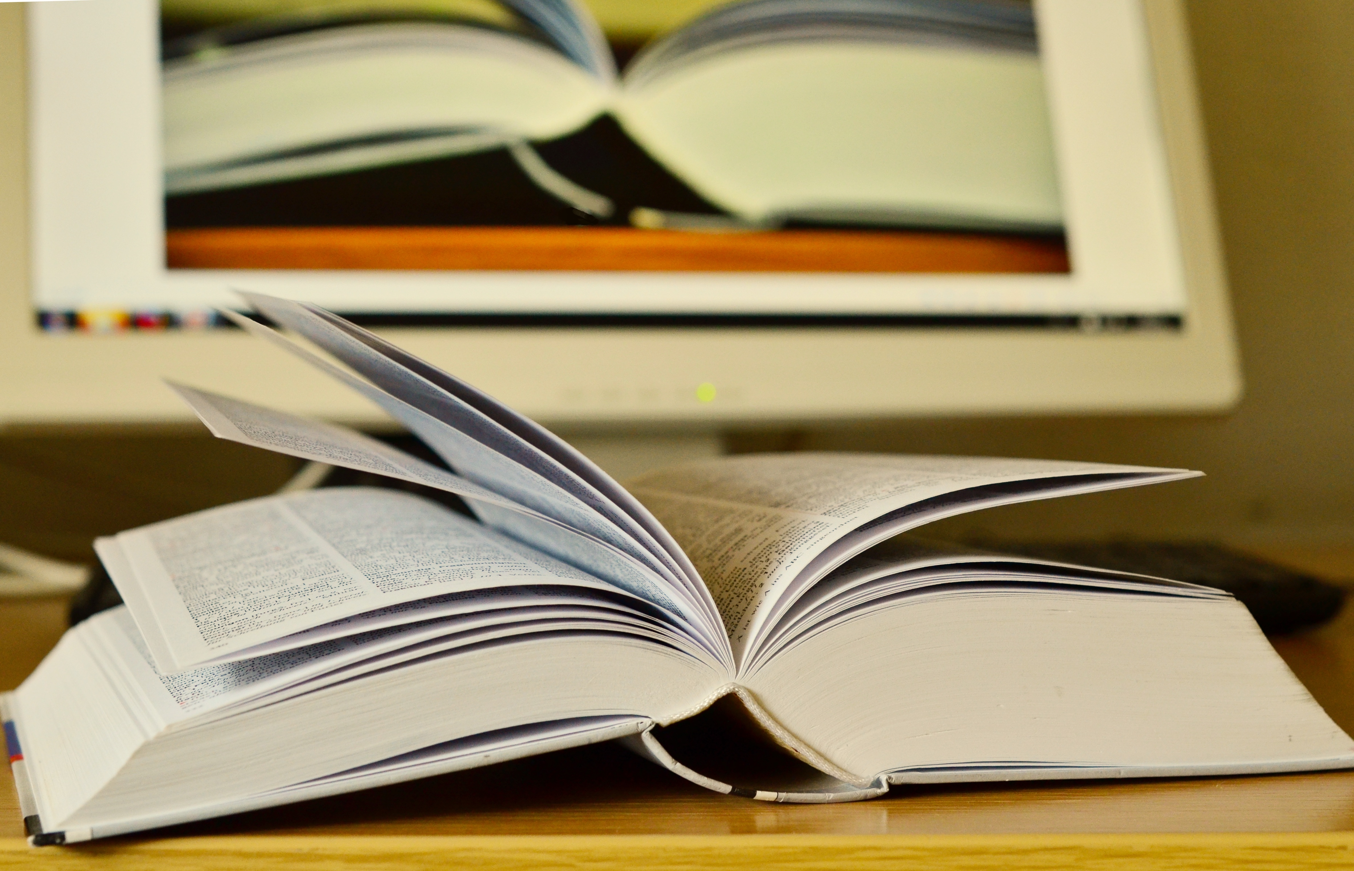 Wallpapers desk writing screen book read from virtual - desktop images ...