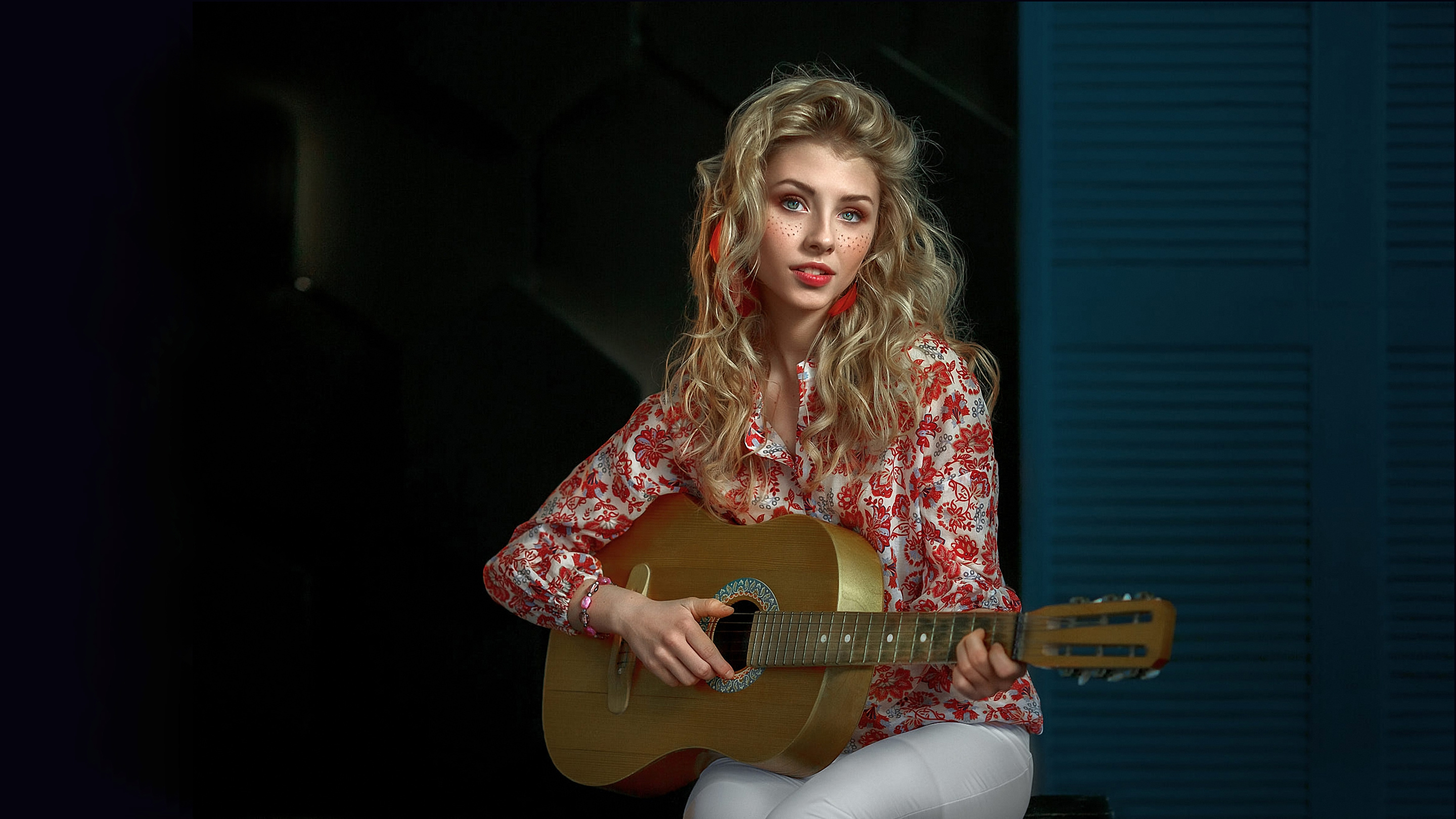 A modest portrait · free photo from mik_l - pictures and wallpapers