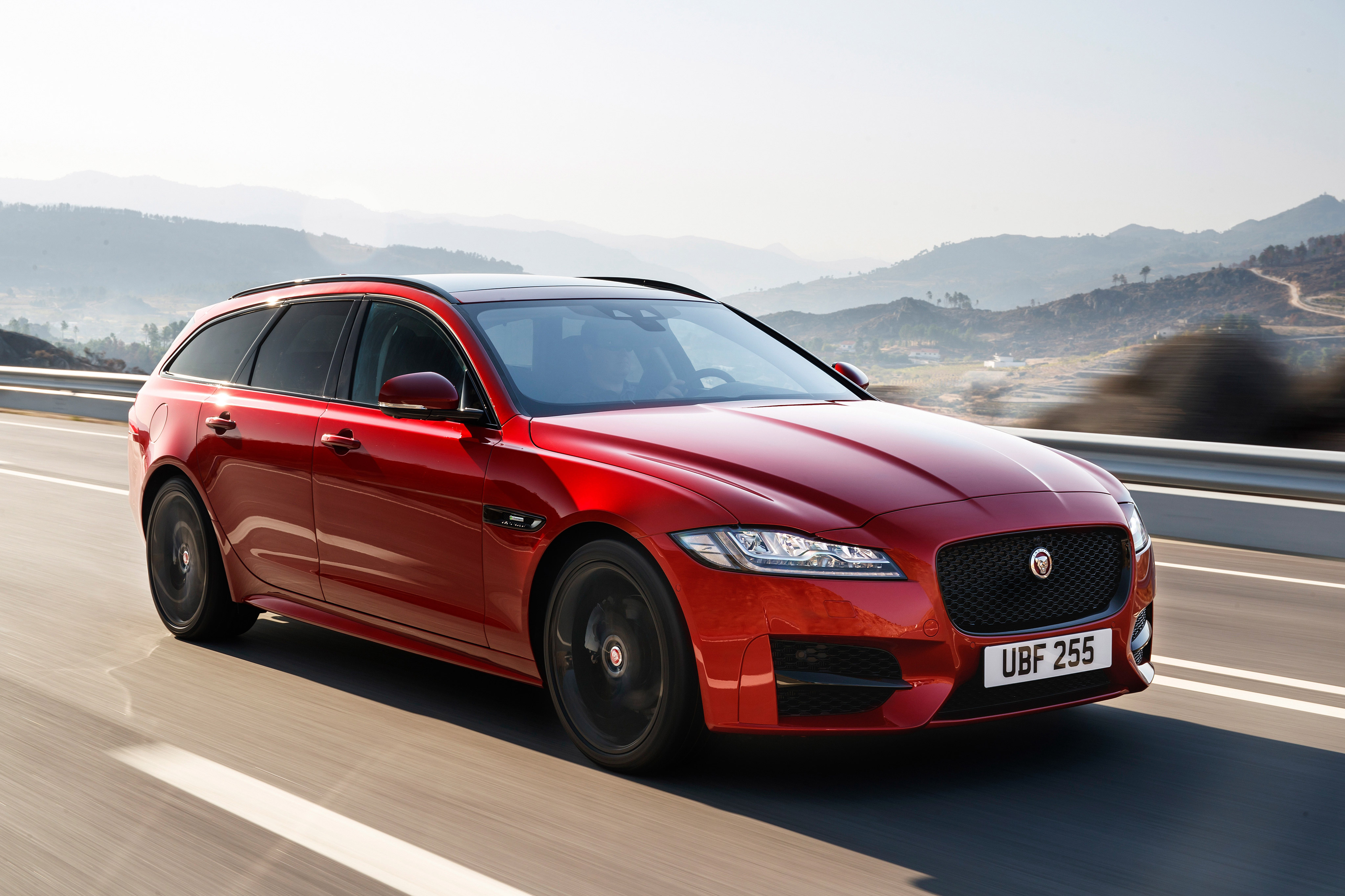 Wallpapers Jaguar Xf 2017 cars red car 2560x1440 QHD & WQHD (16:9) from ...