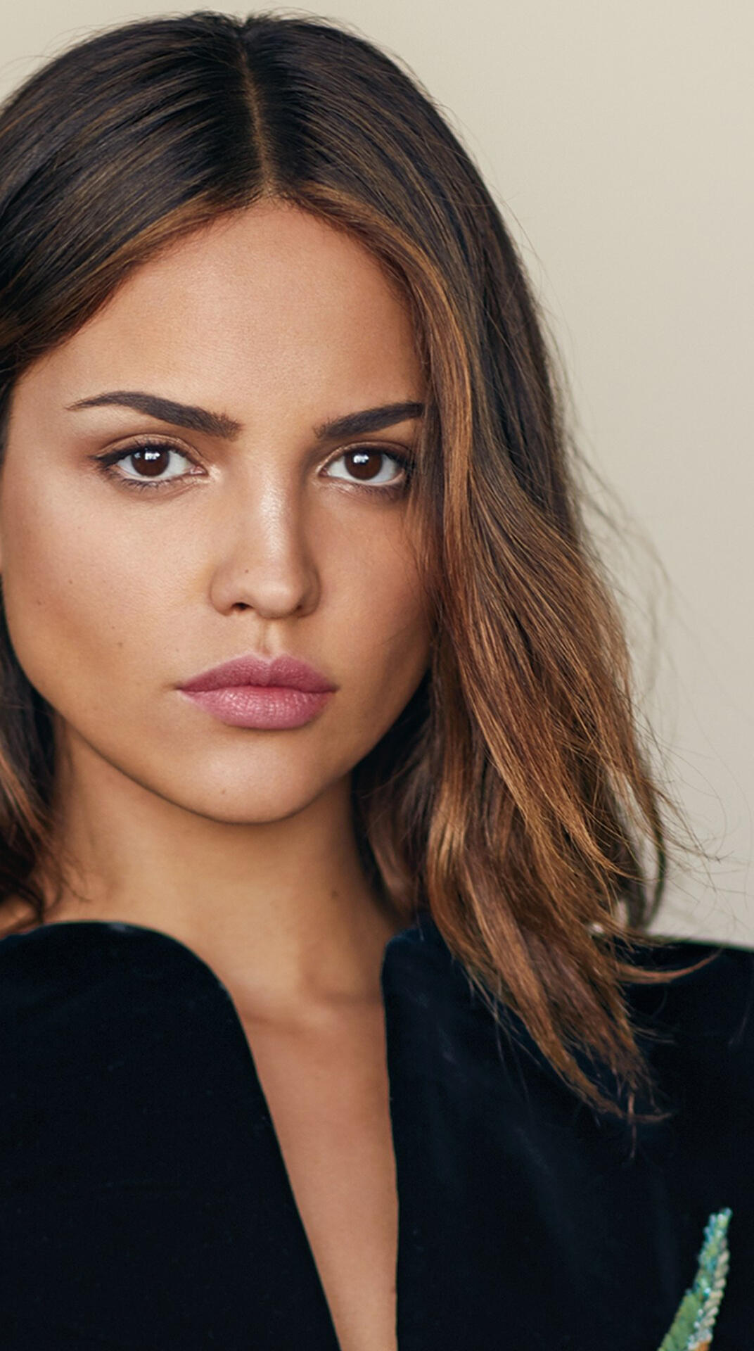 Обои знаменитость Eiza Gonzalez музыка 1080x1920 Iphone 6s78 от