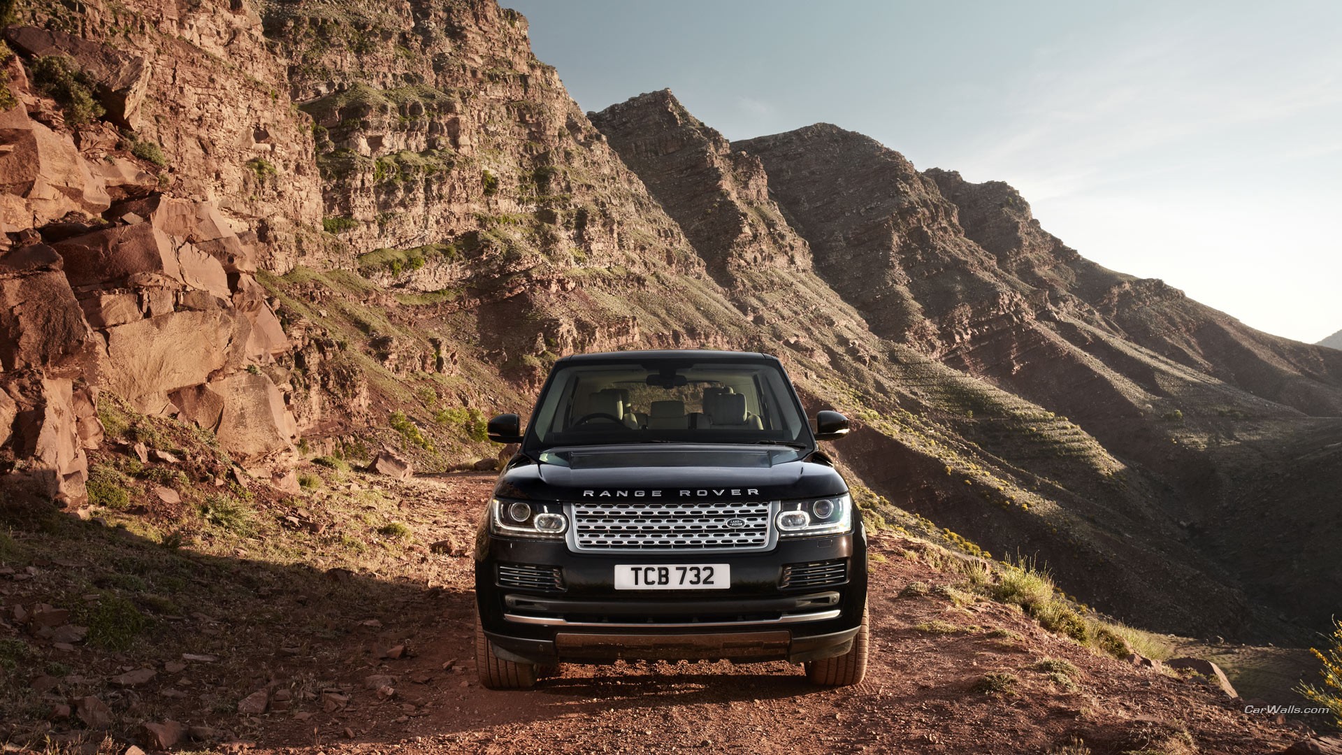 Black Range Rover in the mountains · 2560x1440 QHD & WQHD (16:9) free ...