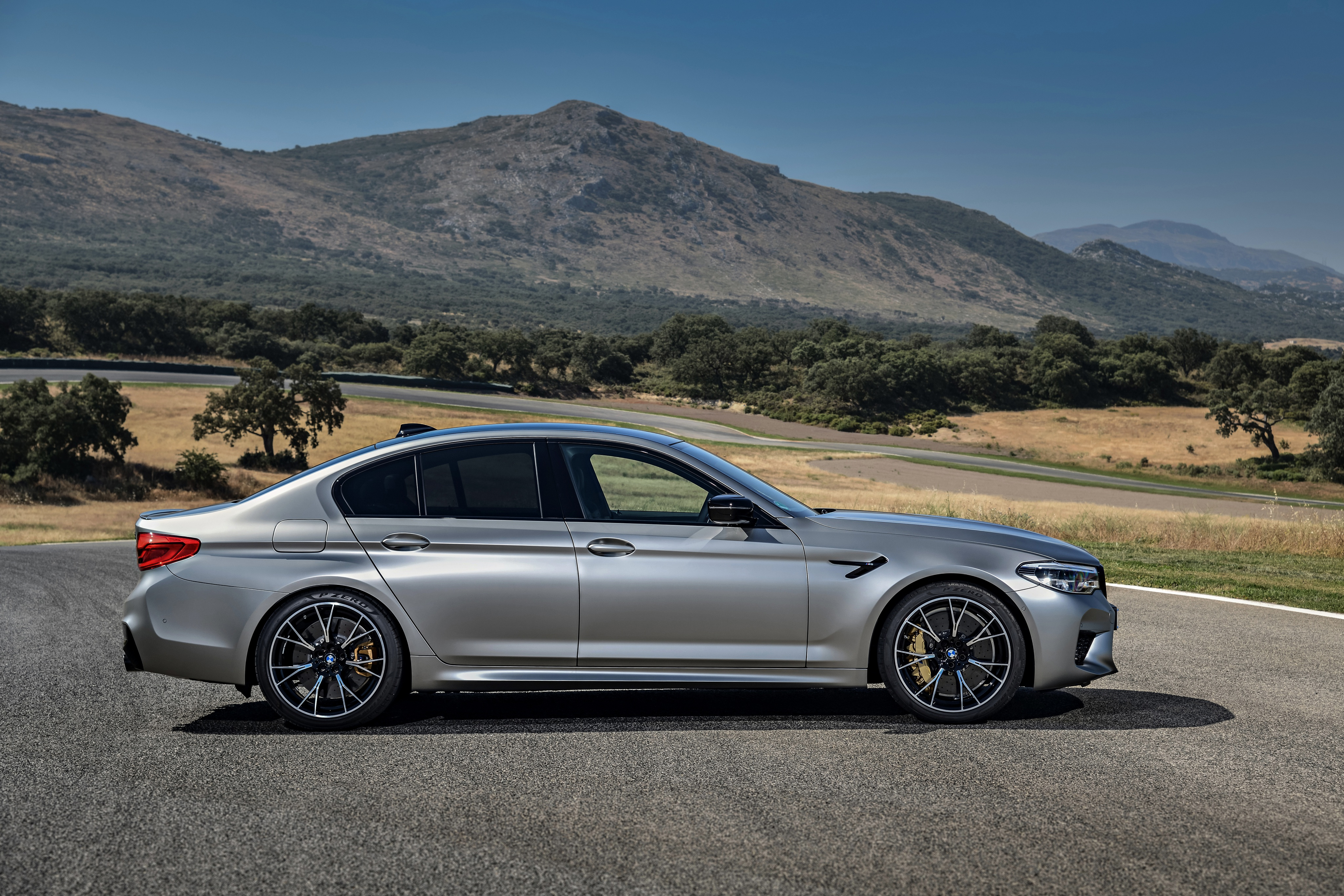 Bmw m5 side view for sketching · 2560x1440 QHD & WQHD (16:9) free photo ...