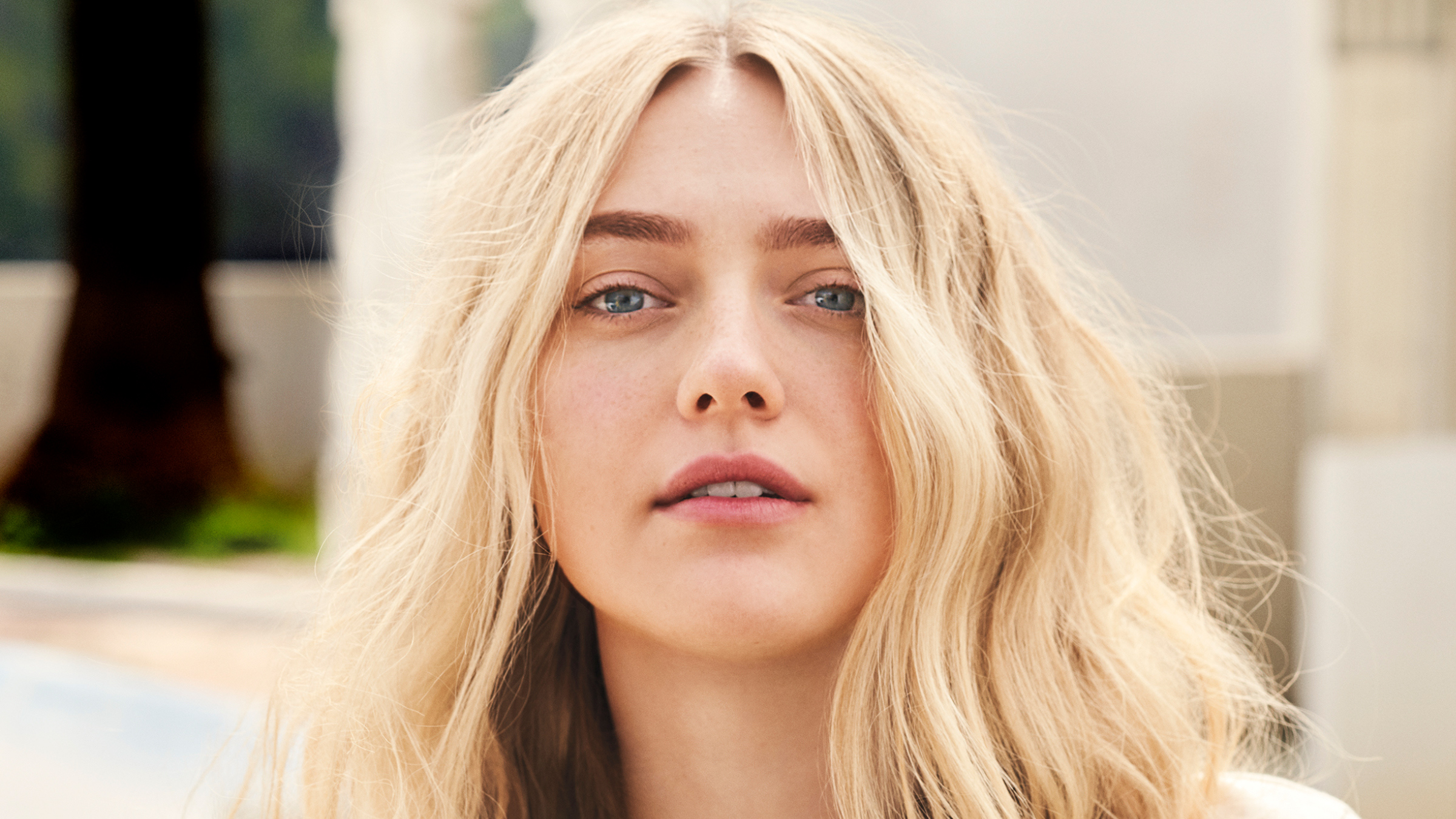 Wallpapers Dakota Fanning blonde celebrities 2560x1600 from uaha - desktop images and screensavers